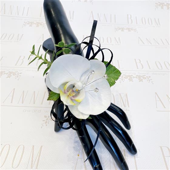 Corsage bracelet store